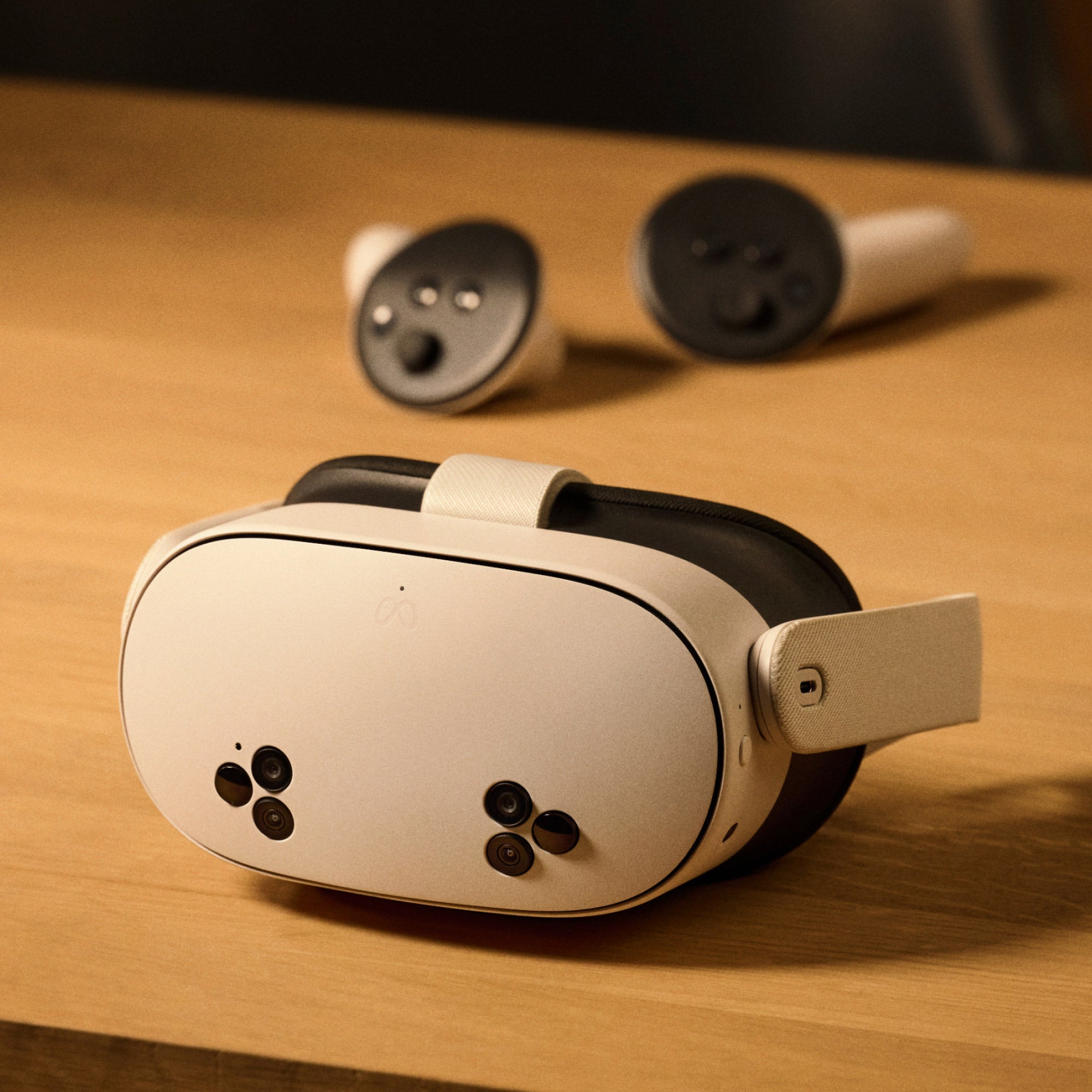 Meta Quest 3S Bundle 128GB Headset with 12-Month Subscription - $299.99 ...